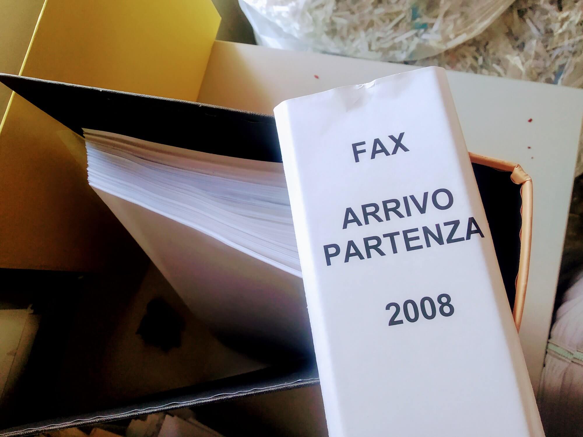 DISTRUZIONE DOCUMENTI CARTACEI | AtsBOX box e container a noleggio